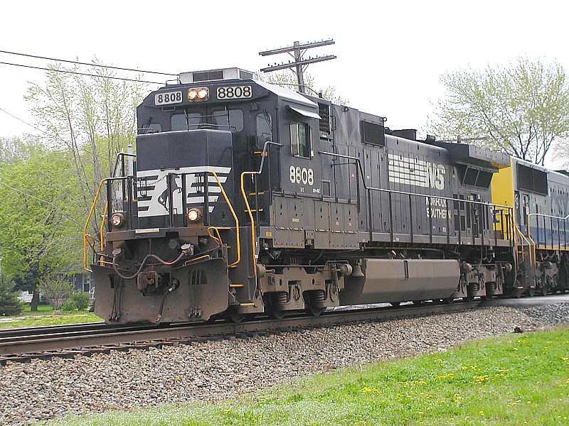NS 8808